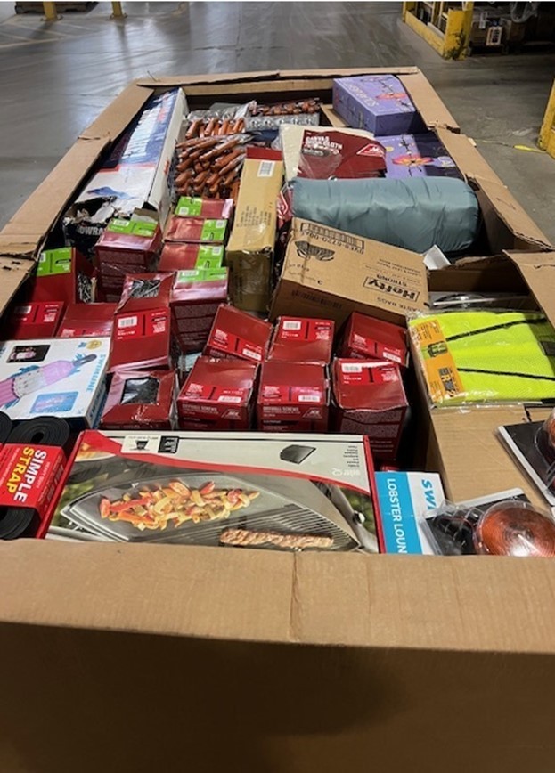 1 Pallet of UNMANIFESTED Mixed Merchandise, Used - Good Condition ...