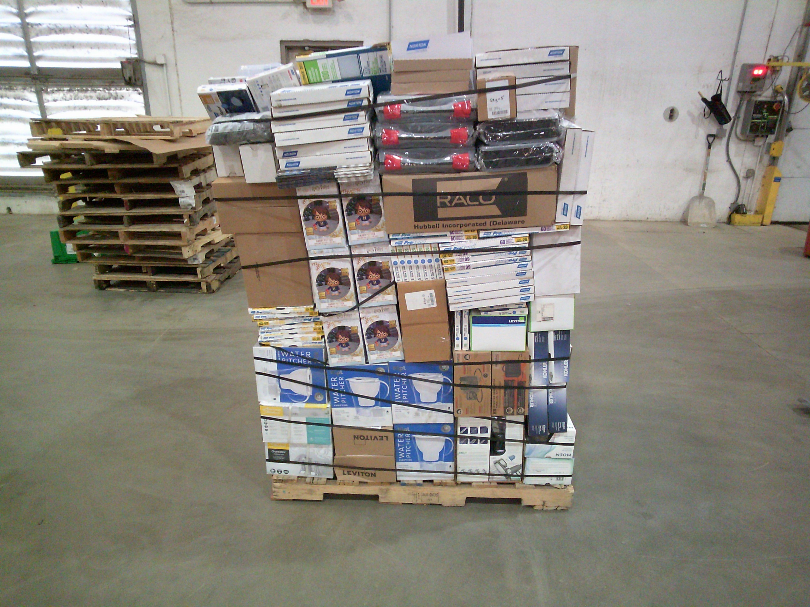 4 Pallets of UNMANIFESTED Mixed Merchandise, Like New Condition, West ...
