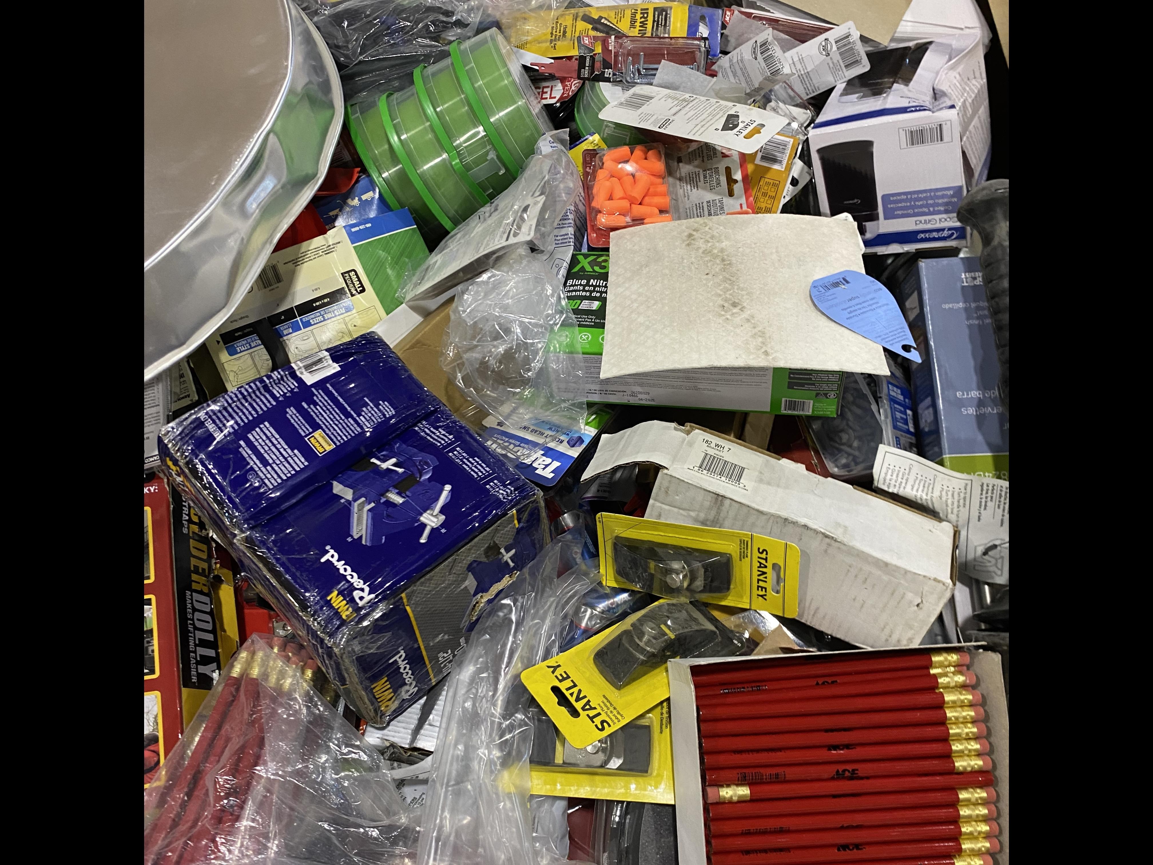 1 Pallet of UNMANIFESTED Mixed Merchandise, Used - Good Condition ...