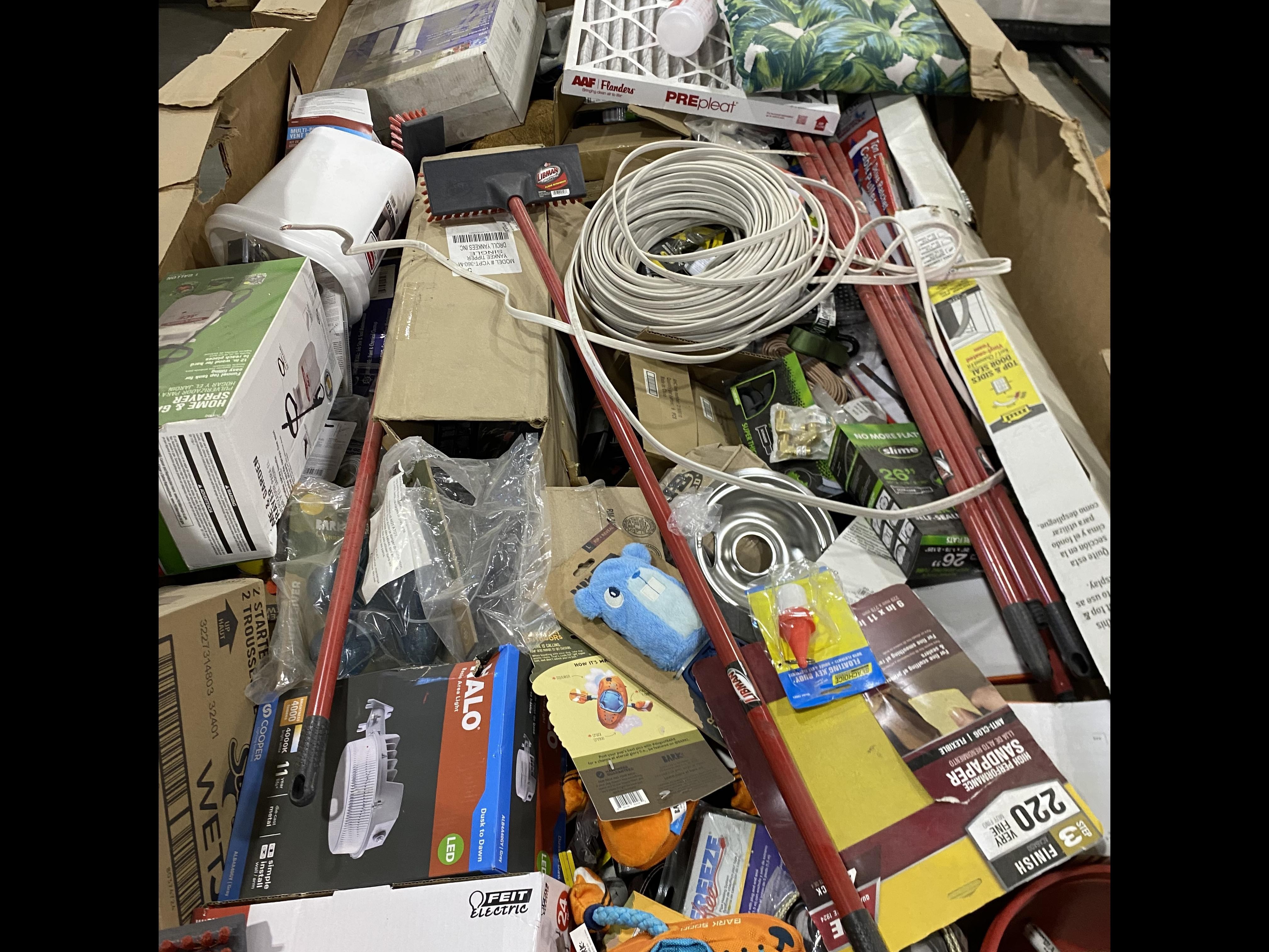 1 Pallet of UNMANIFESTED Mixed Merchandise, Used - Good Condition ...
