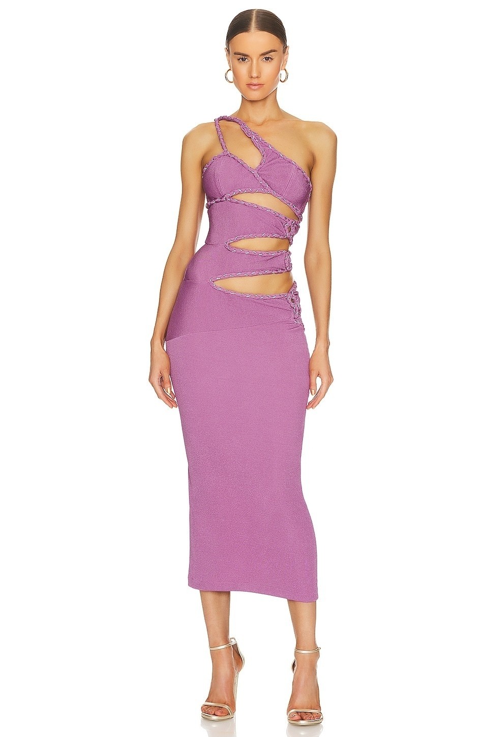 1 Pallet of Dresses, Sandals, Tops & More by Norma Kamali, Steve Madden ...