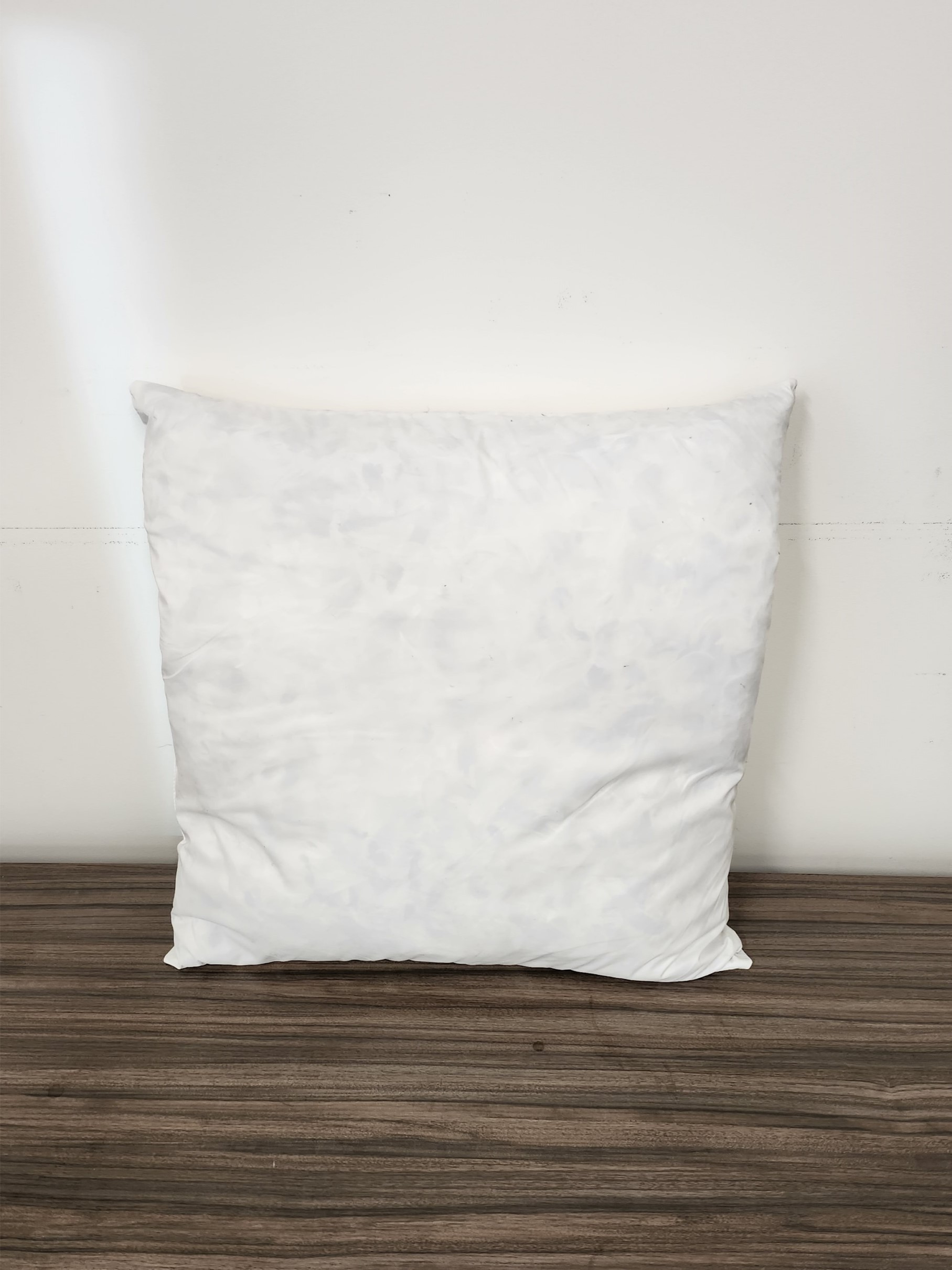 Truckload of Pillow Inserts by Decor Therapy, 3,180 Units, New ...
