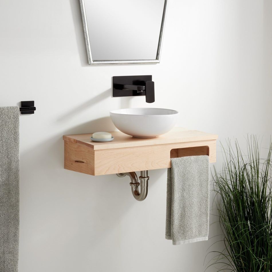 5 Pallets from Signature Hardware of Unmanifested Vanities, Sinks ...